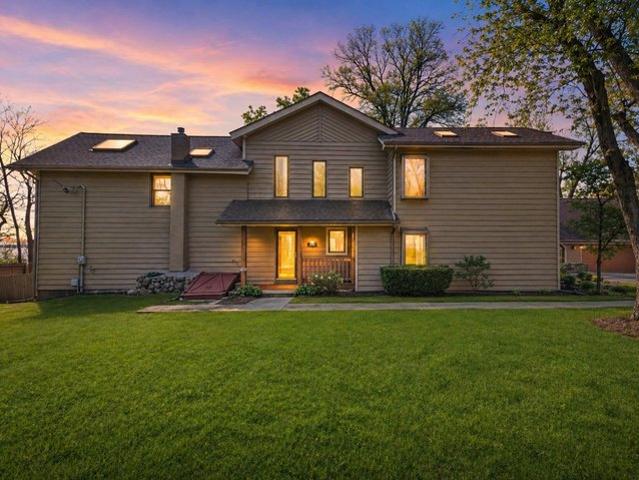19W681 109th St, Lemont, IL 60439