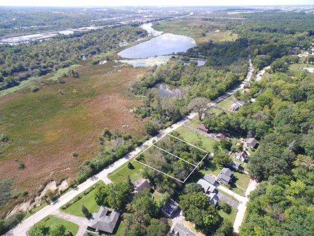 19w760 Bluff Road