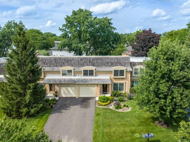 19W010 Avenue Normandy East Avenue