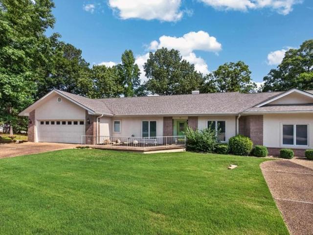 1 Magellan Cir, Hot Springs Village, AR 71909