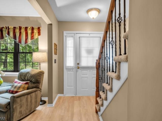 1 Manor Dr