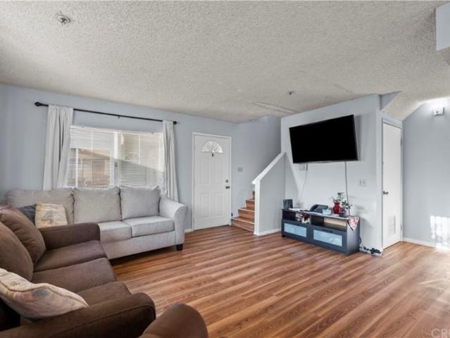 1 master BR private full bathroom in a townhouse