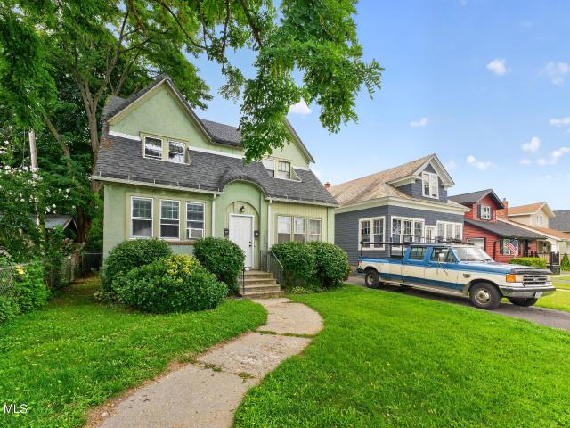 1 Mariette Place