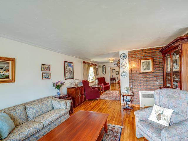 1 Marlboro Avenue
