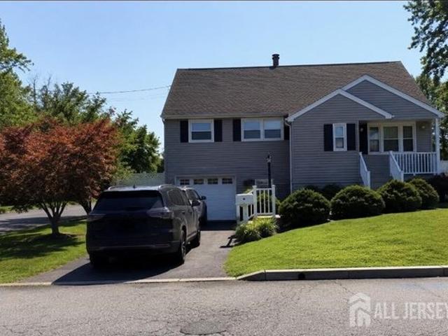 1 Maryknoll Rd, Menlo Park Terrace, NJ 08840