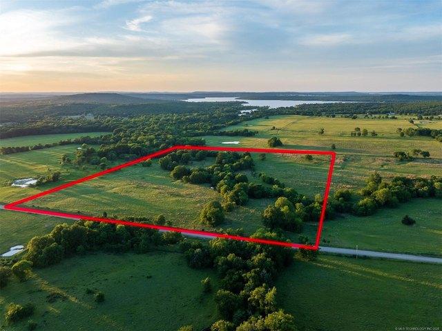 1 McNally Flats Rd, Eufaula, OK 74432