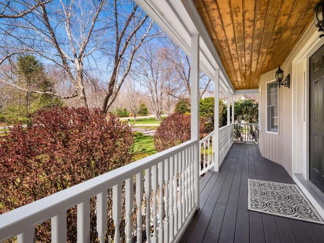 1 Meadowlark Drive