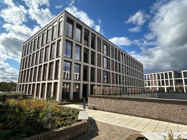 1 Milliners Way, Sheerwater GU21, 1 bed flat to rent, £1,250 pcm | PrimeLocation