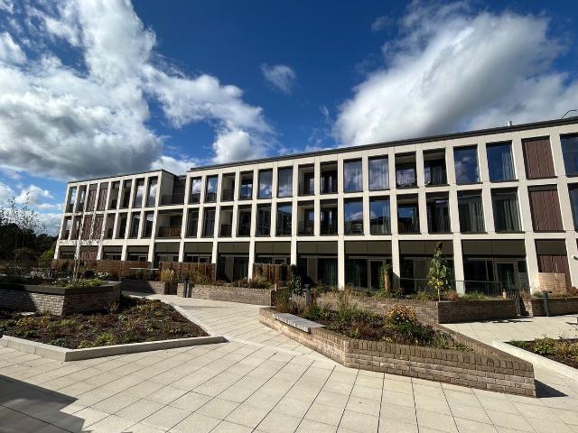 1 Milliners Way, Sheerwater GU21, 1 bed flat to rent, £1,250 pcm | PrimeLocation