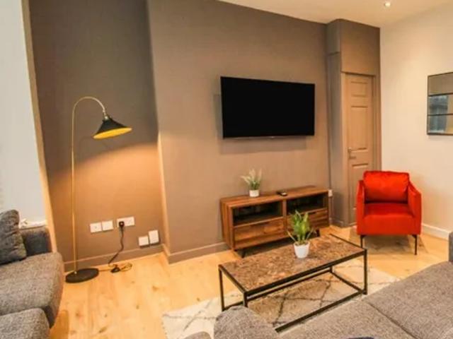 1 Mitford Road, Manchester, M14 6AH, United Kingdom | 7 bed duplex for rent #167824334 | Rentberry