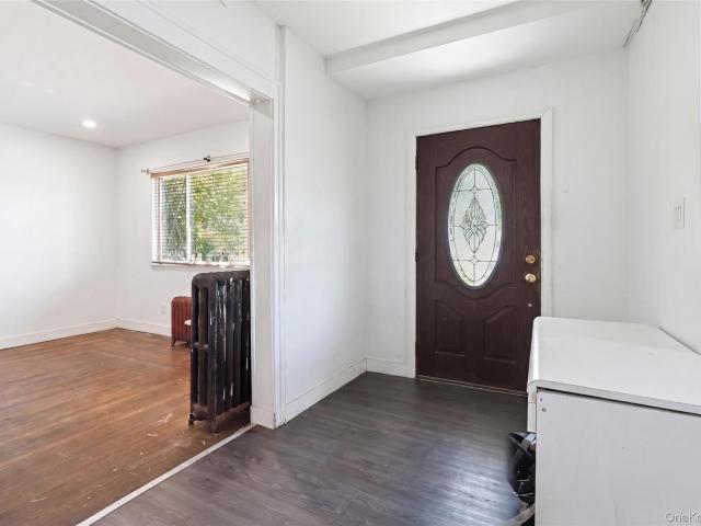 1 Moore Avenue