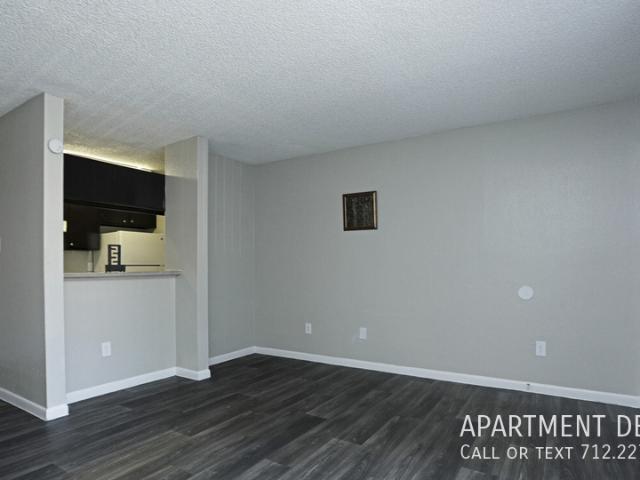 1 month beautiful spacious apartment in Northshore austin