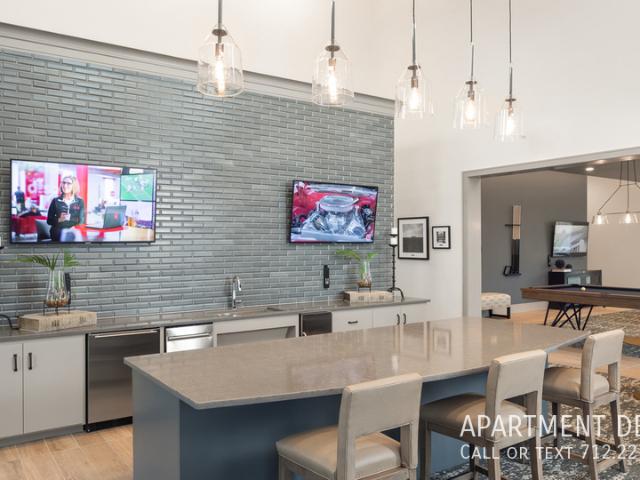 1 month free prestige upscale living apartment in Katy