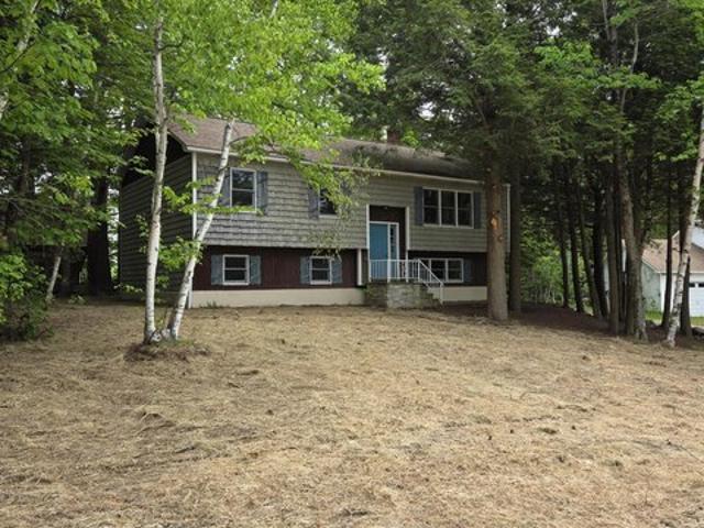 1 Mountainview Dr, Lincoln, ME 04457