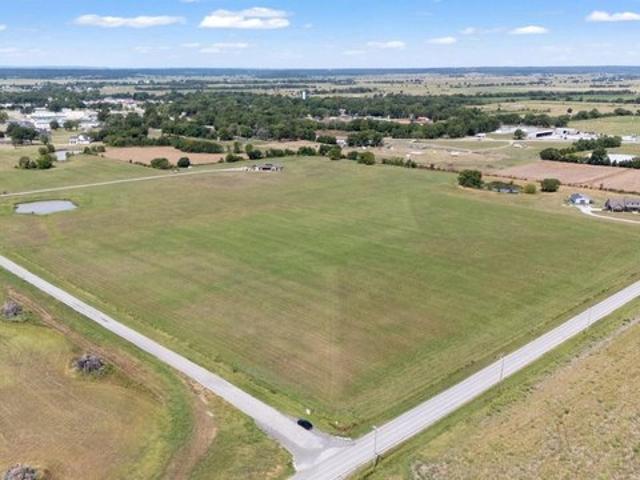 1 N 435 Rd, Adair, OK 74330
