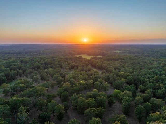 1 N 4450 Rd, Locust Grove, OK 74352