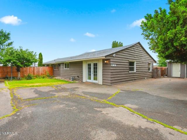 1 N 65th Ave, Yakima, WA 98908