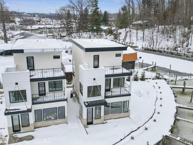 1 N Bailey Avenue, #1, South Haven, MI 49090