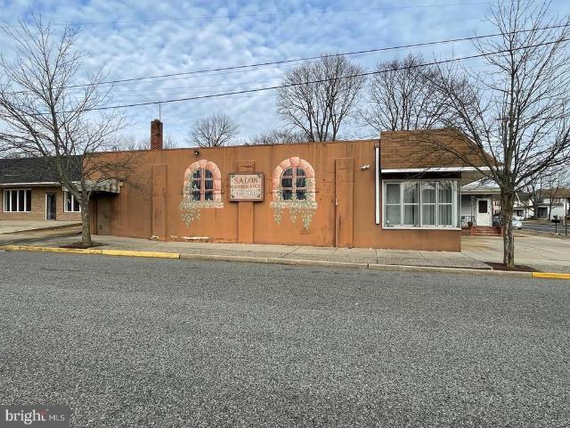 1 N East Boulevard