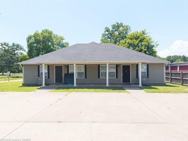 1 N Highway 253, Lavaca, AR 72941