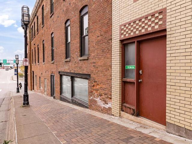 1 N Lake Avenue