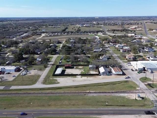 1 N Main St, Ferris, TX 75125 | MLS #21187 | Compass