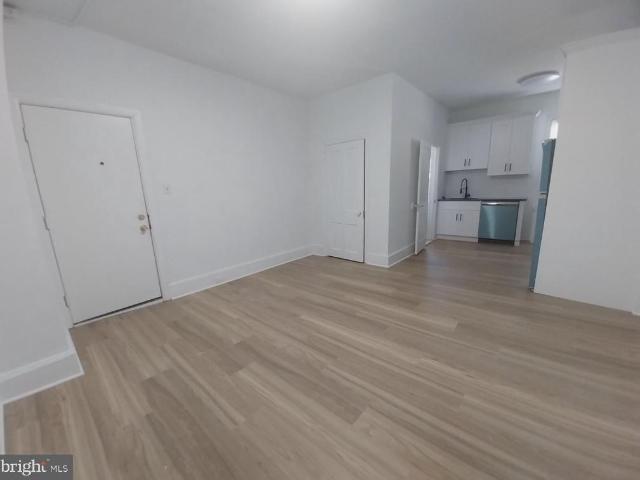 1 N Main Street # 2R