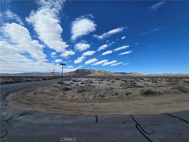 1 N Side, Lucerne Valley, CA 92356