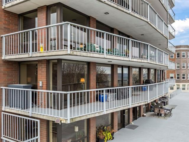 1 N Stadium Way # 2