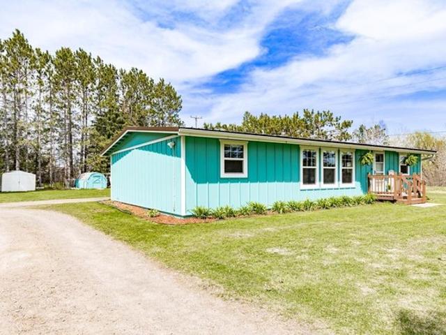 1 N Ridge Rd, Esko, MN 55733