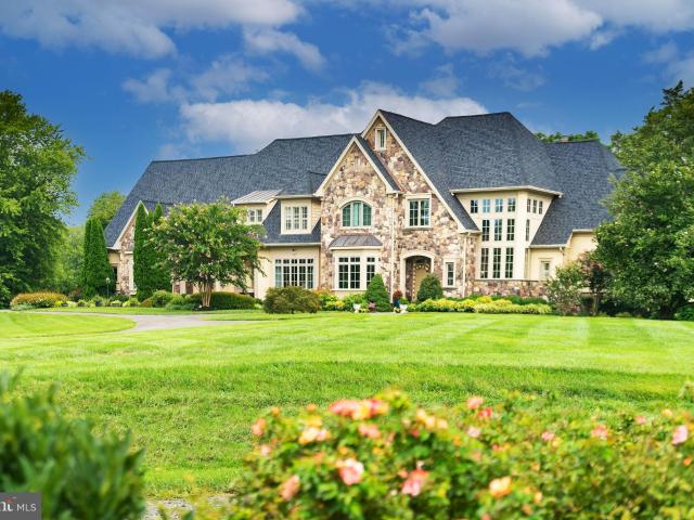 1 Norfolk Ct, Reisterstown, MD 21136 | MLS #MDBC2135 | Compass