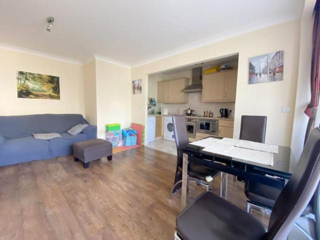 1 North Bank, London NW8 1 bed flat to rent £2,100 pcm £485 pw