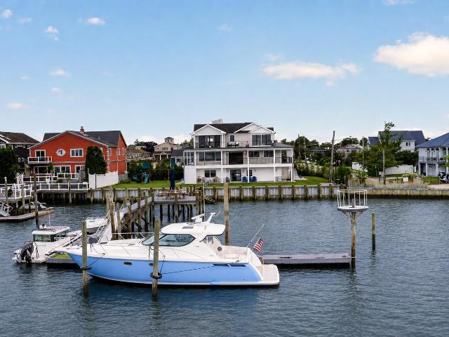 1 North Drive