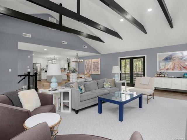 1 Northside Ln, Westport, CT 06880