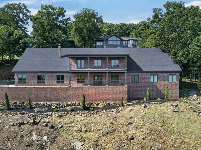 1 Overlook Circle