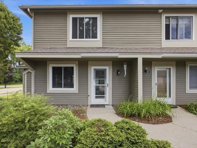 1 Overlook Dr, South Burlington, VT 05403