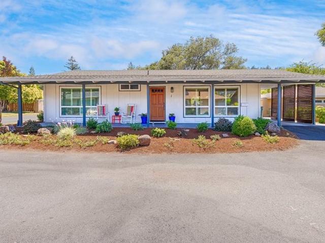 1 Oakgreen St, Santa Rosa, CA 95409