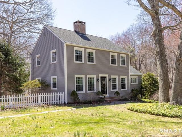 1 Oakridge Dr, Old Lyme, CT 06371