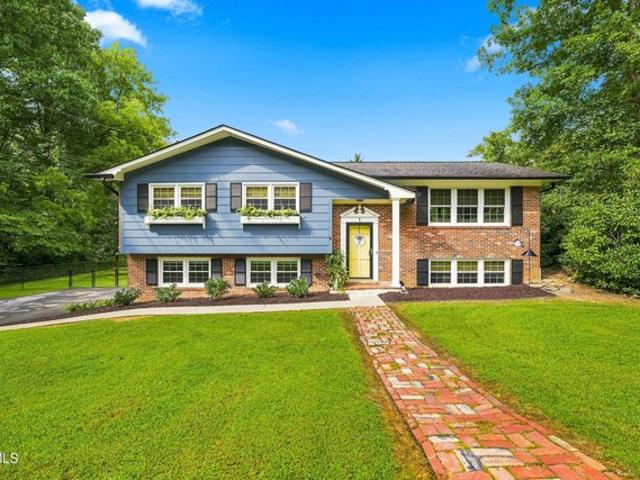 1 Oglewood Cir, Johnson City, TN 37604