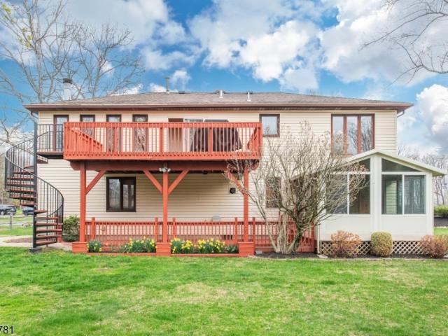 1 Old Timbers Ct