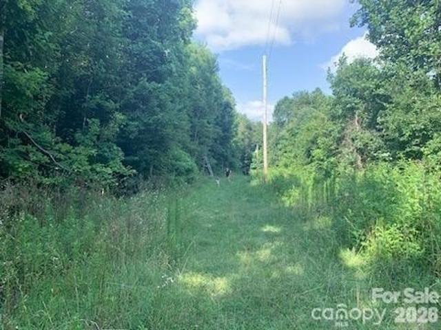 1 Old Vashti Rd, Taylorsville, NC 28681