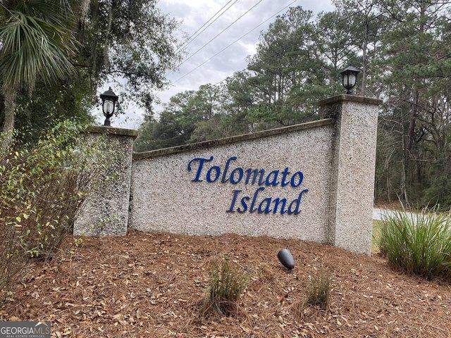 1 Old Cane Mill Dr, Darien, GA 31305