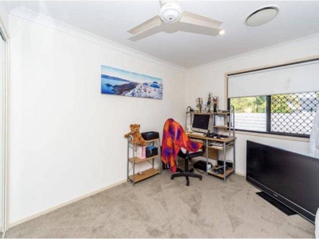1 or 2 rooms for rent. Gold Coast