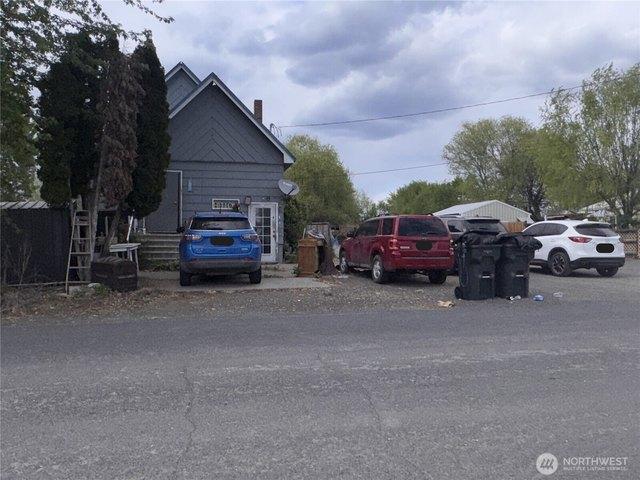 1 Orchardvale St, Zillah, WA 98953