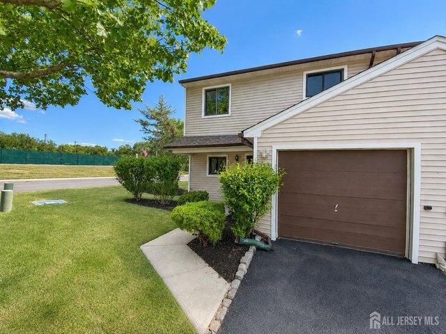 1 Orchid Ct, Edison, NJ 08820