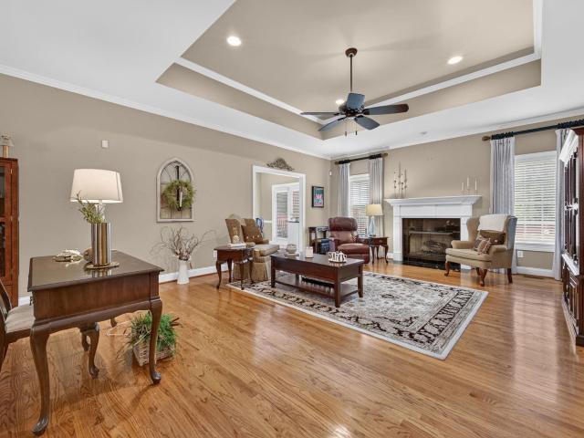 1 Autumn Creek Way