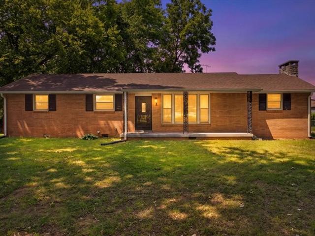 1 Avalon St, Clarksville, TN 37042