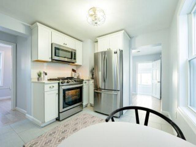 1 Avalon St, Revere, MA 02151