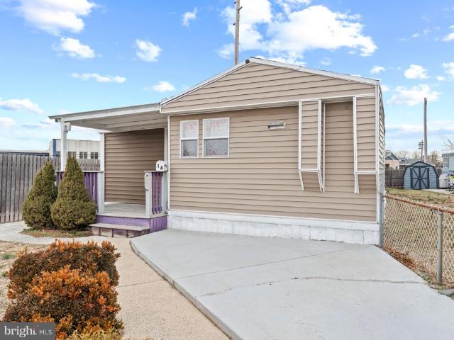 1 A Ashwood Avenue