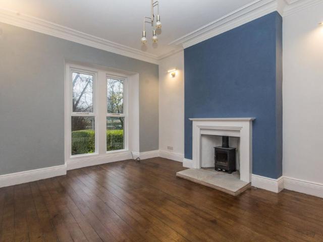 1 Abbot Hall View,Aynam Road, Kendal, LA9 7DE